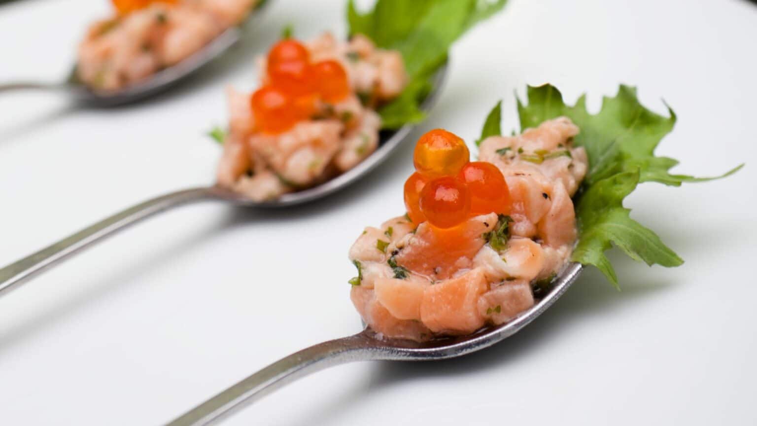 20 Recettes Faciles Pour Apéro Dinatoire : Mini Brochettes, Bruschettas ...