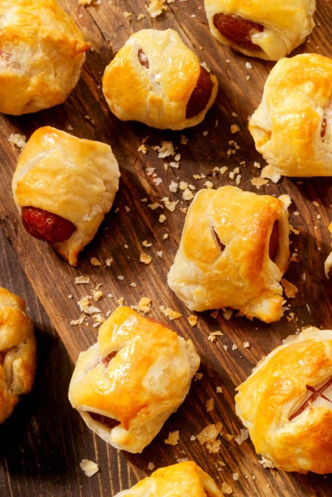 10 Idées Originales de Bouchées Knacki pour un Apéritif de Noël Réussi